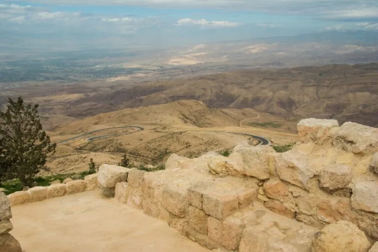 Monte Nebo: 4 Lições do Local de Visão de Moisés