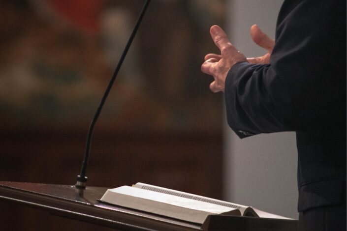 10 dicas para pregar de maneira clara que todos entendam