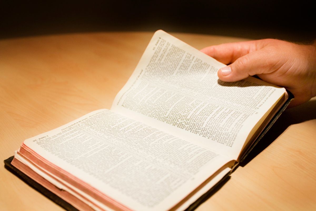 Marcos 2:17 Explicação, significado e 2 lições do versículo